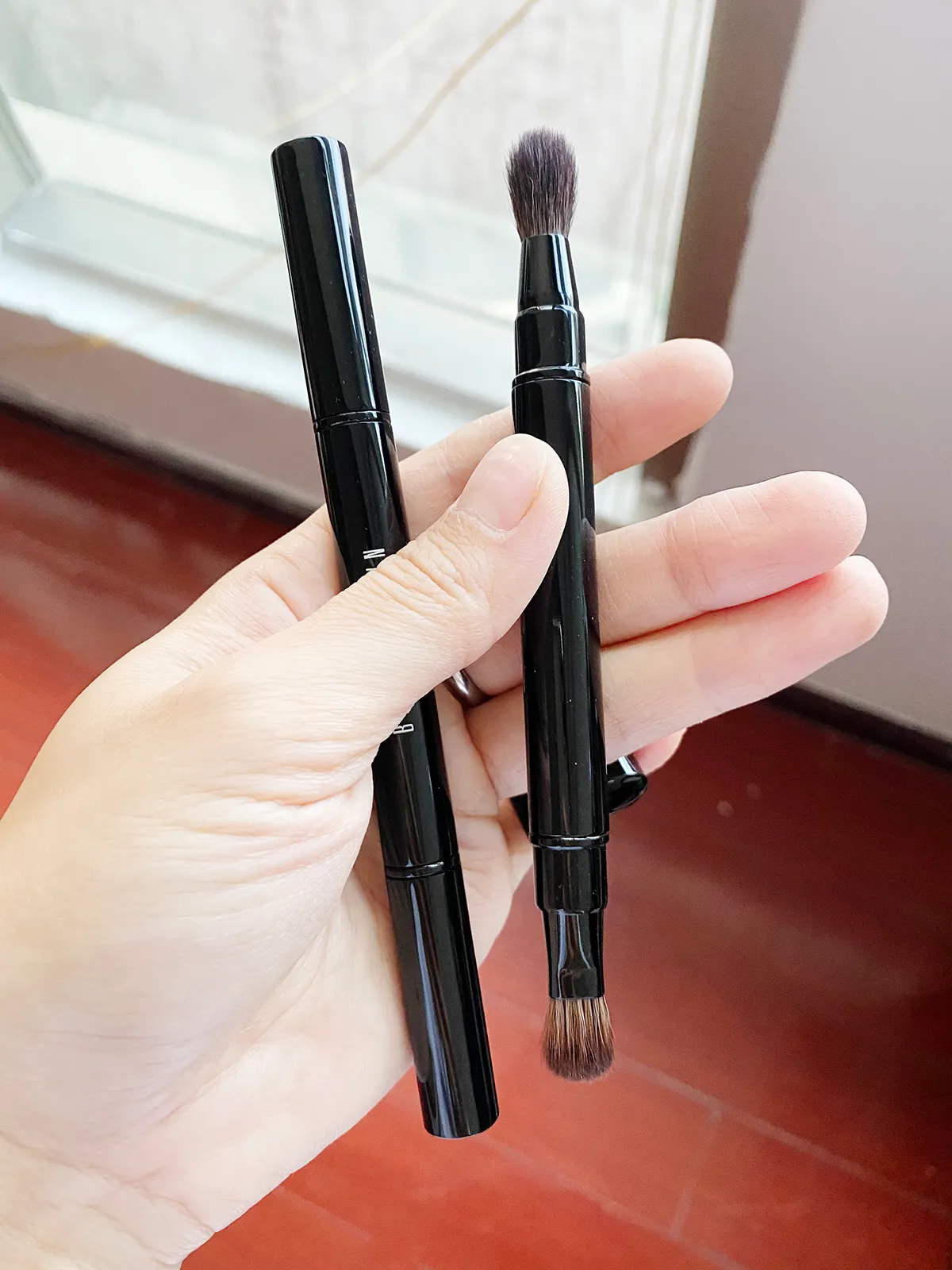BB Retractable Dual Ended Eyeshadow Brushes Eye Blender And Shadow ...