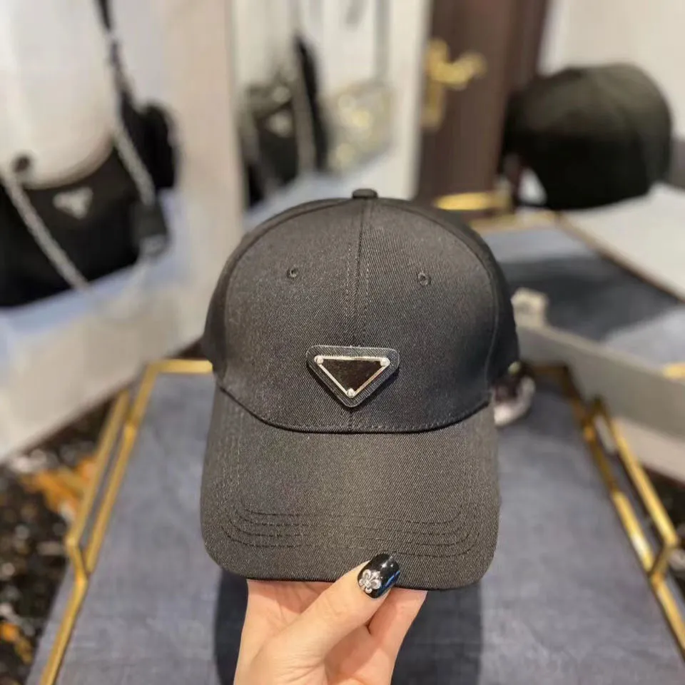 Luxury Unisex Designer Black Designer Baseball Cap With Geometric Print ...