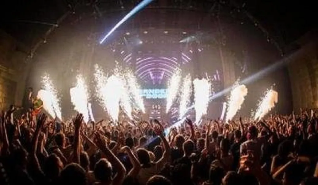 Powerful 750W Cold Pyro Sparkler For Stage Lighting Production ...