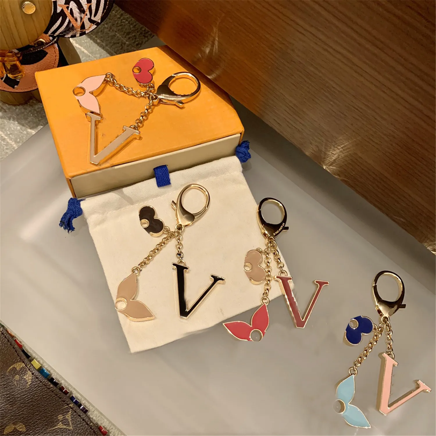 Luxury Designer Keychain: Brand Key Chain for Men and Women - Car Keyring, Buckle Keychains ...