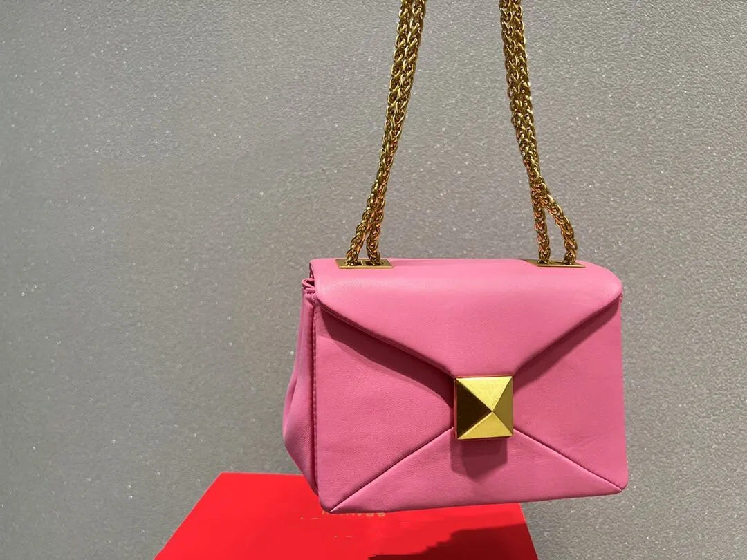 Chain shoulder handbag 24 in metal chain strap synthetic leather cross ...