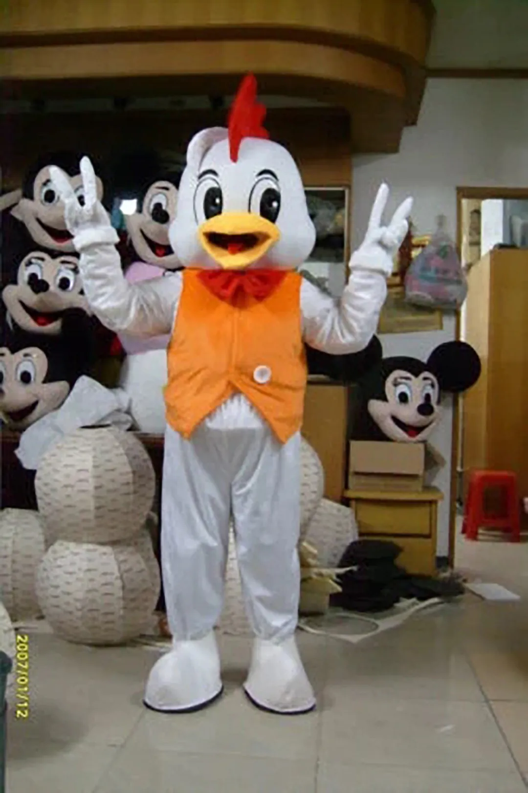 Mascot Disfraces De Pollo Traje De Gallo: Ropa De Dibujos Animados De ...