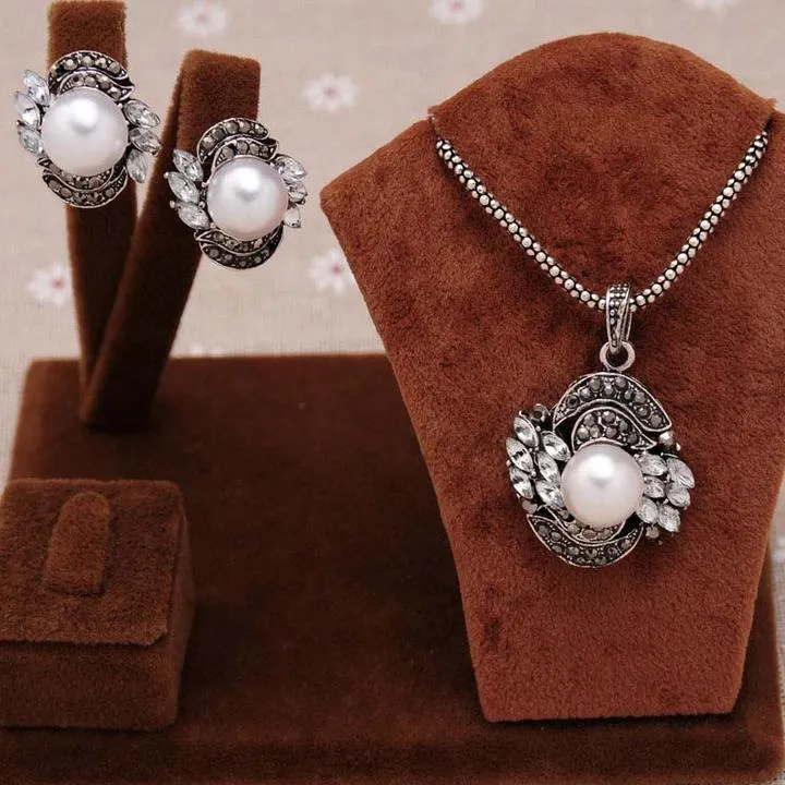 DHgate.com:2024 NewSimulated Pearl Necklace Earrings Set, Womens ...