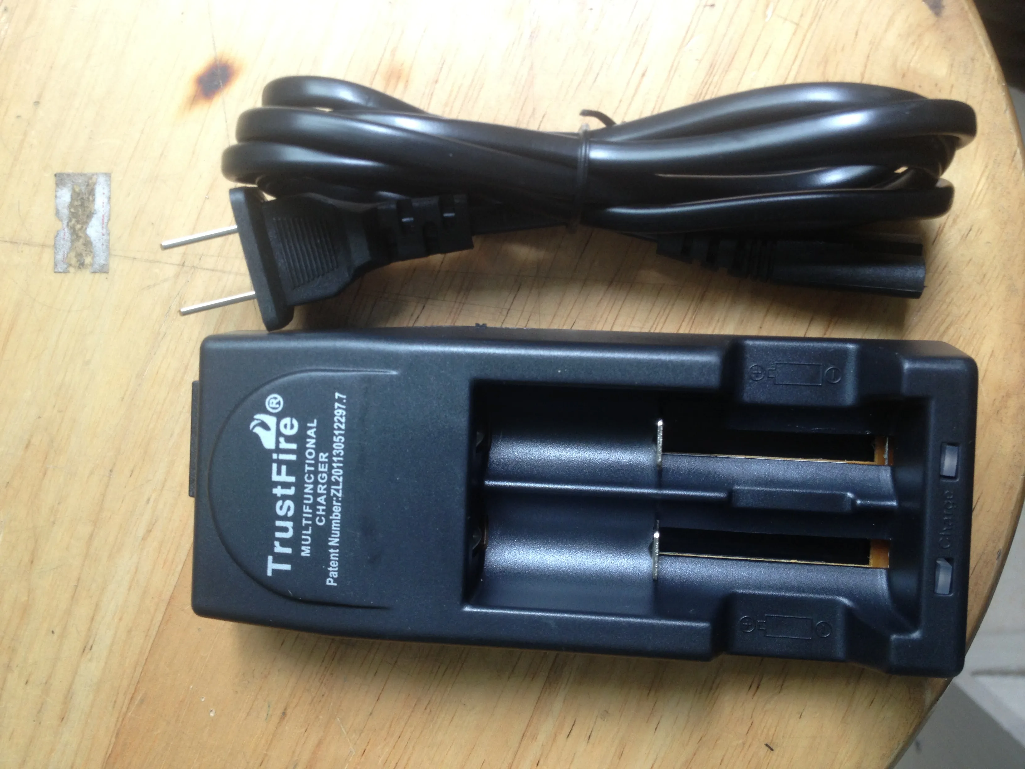 TrustFire Lithium Battery Charger 2016 Updtaed, High Quality 3V 3.6V ...