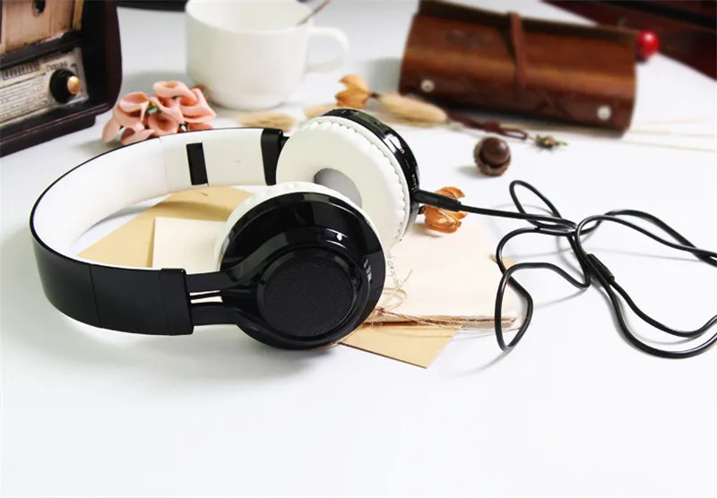 Bluetooth MP3 Player Foldable Headphones With LED Lighting, Wireless ...