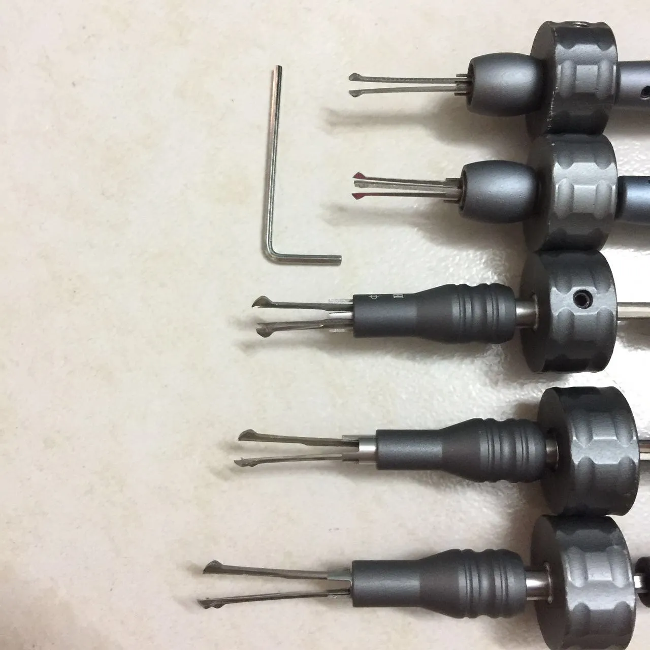 DHgate.com:5-in-1 Multifunction Cross Lock Opener Set for Locksmiths ...