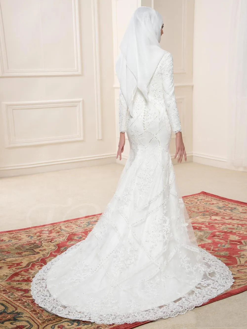 Custom Made 2017 White Muslim Wedding Dress With Beaded Ribbon Applique