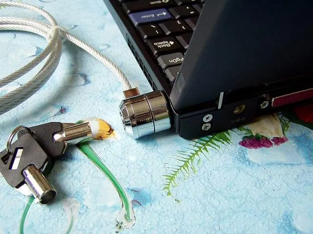 Secure Your Laptop Finder With Ease: Secure Your Computer With A Key ...