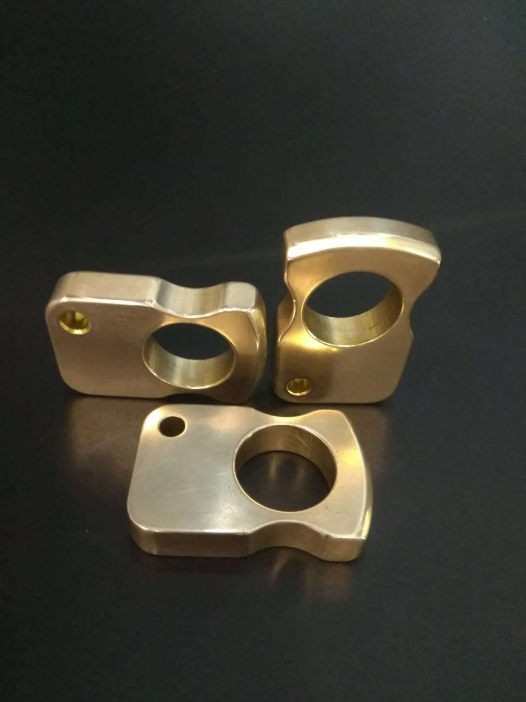 Self Defense Brass Knuckles Ring With Window Breaker And Key Pendant ...