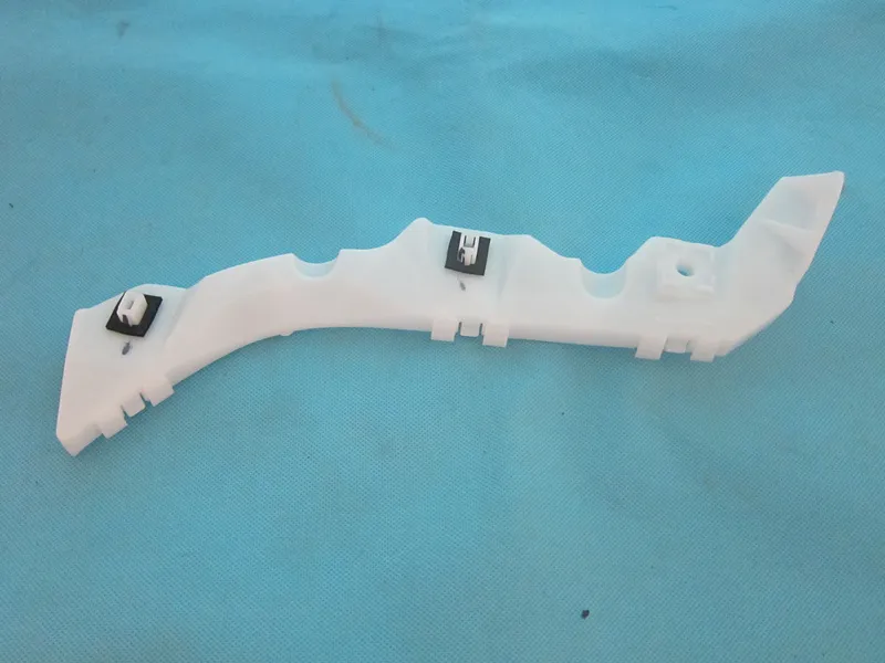 Car Bumper Bracket: Front or Rear Bumper Mounting Retainer - Left or ...