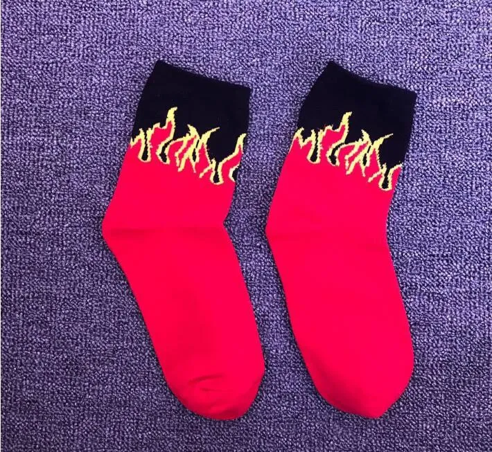 Hip Hop Socks Knit Cotton Flame Socks: Korean Harajuku Style Skateboard ...