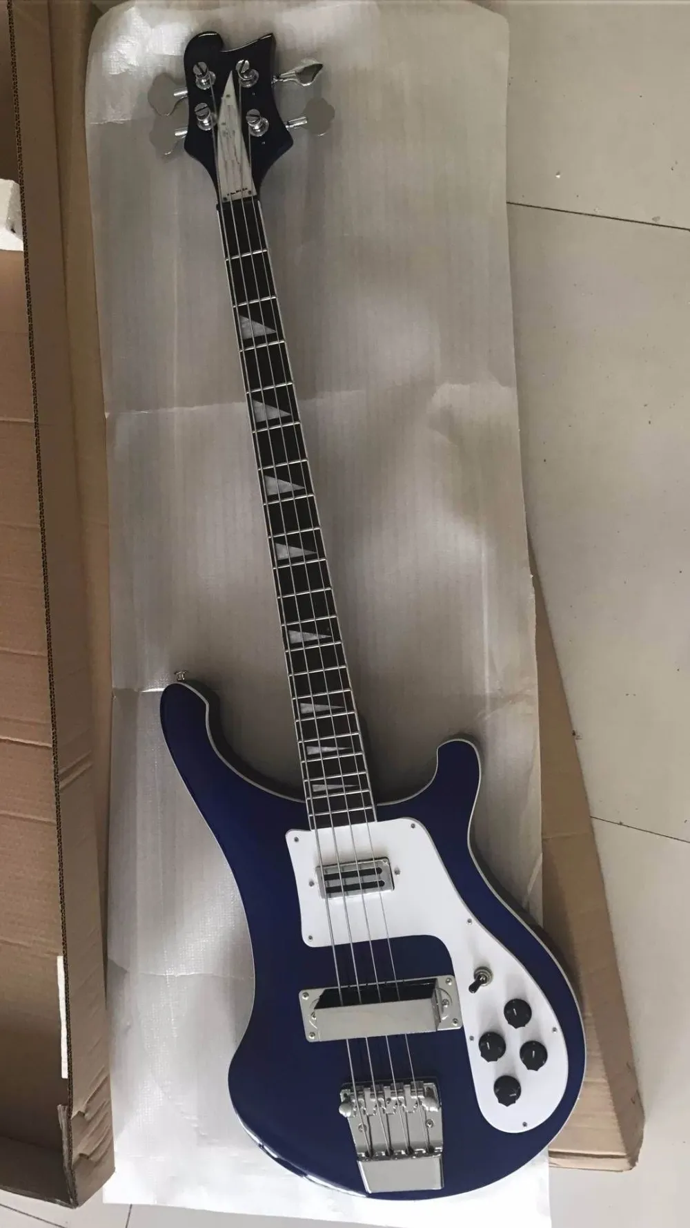 DHgate.com:Wholesale Rick 4003 4-String Electric Bass Guitar in Pure ...