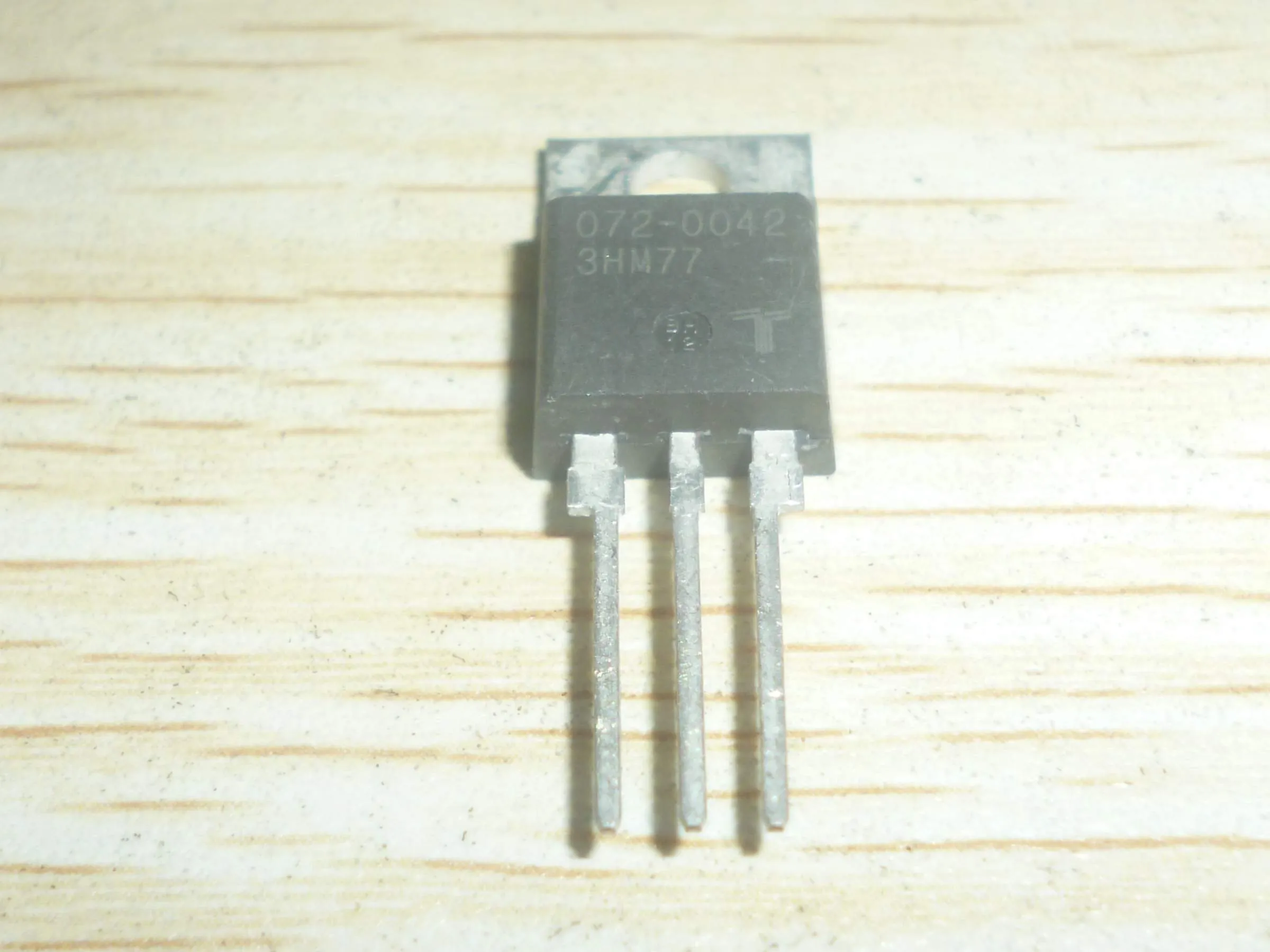 DHgate.com:072-0042 TO-220 Transistor - 10 Pcs Lot - New Original ...