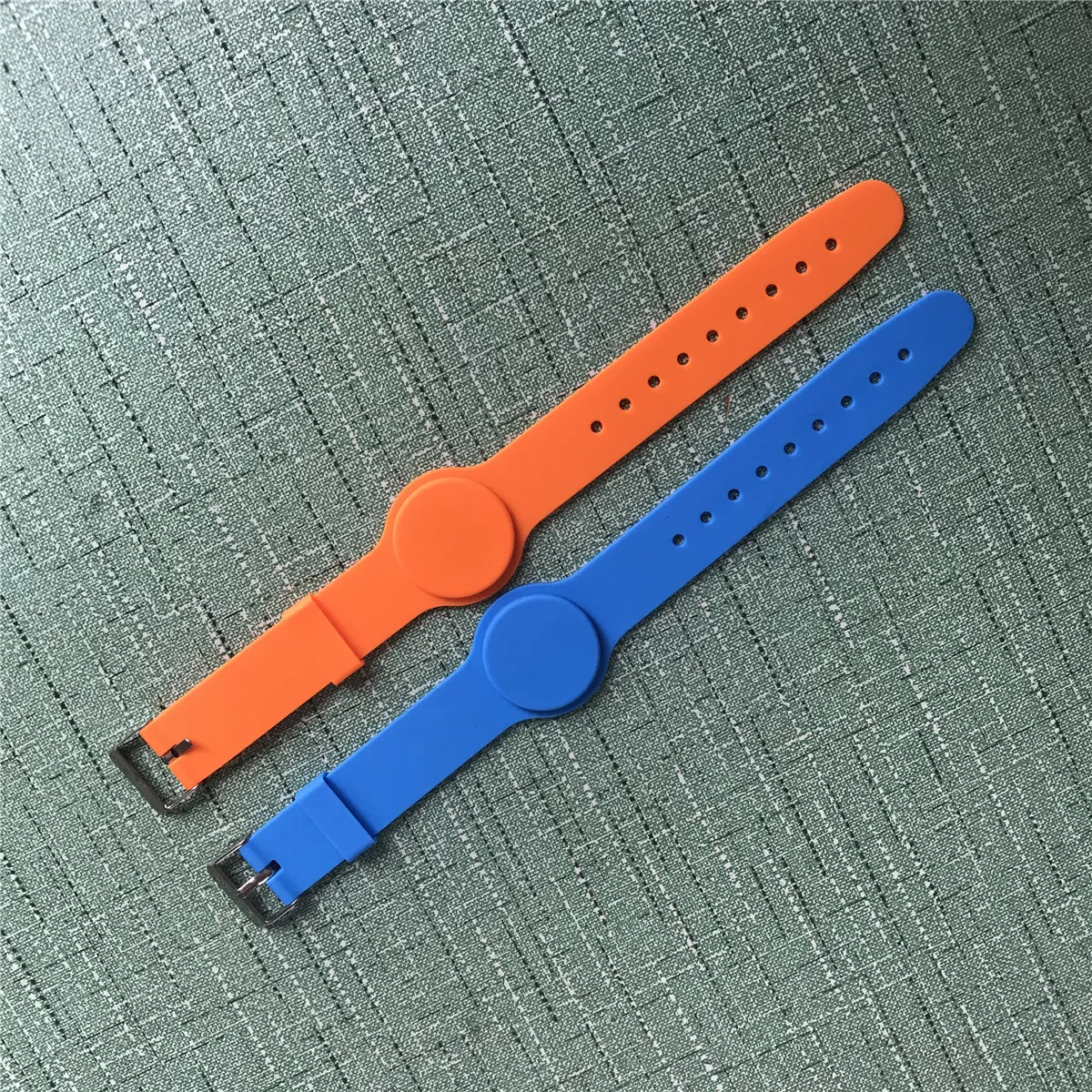 DHgate.com:Secure RFID Silicone Wristbands for Access Control and ...