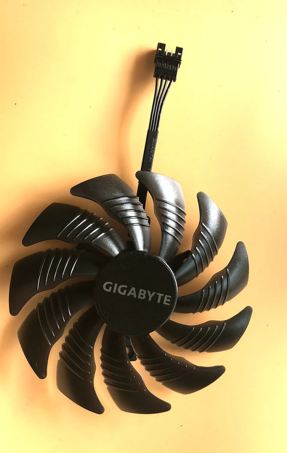 Gigabyte WINDFORCE OC 8G Graphics Bajaj Cooler Fan Price Original ...