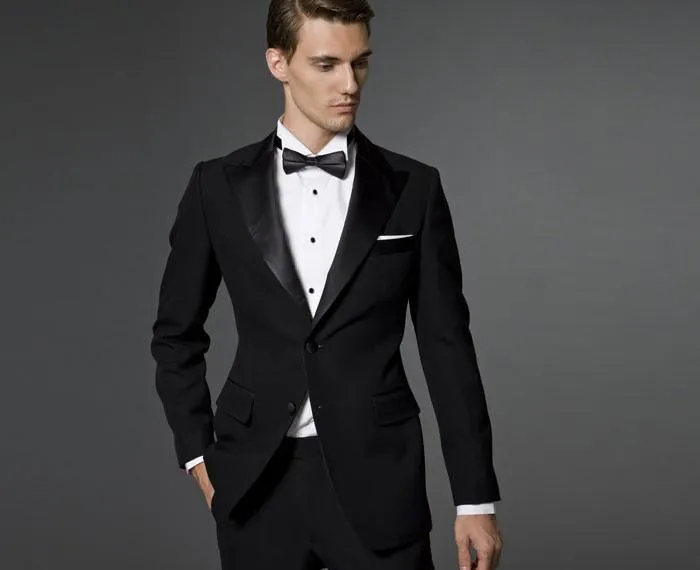 New Arrival Slim Fit Black Groom Tuxedos Peaked Lapel One Button