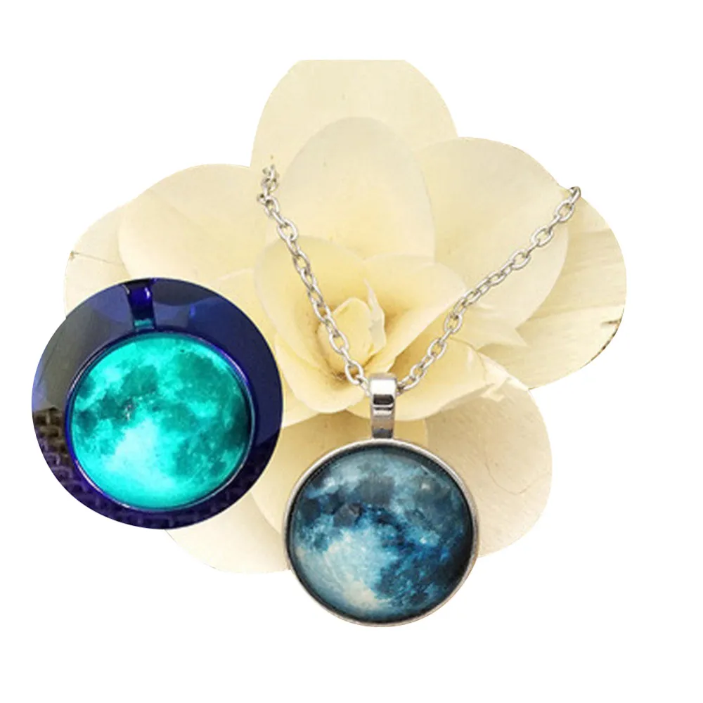 Fashion Design Full Moon Pendant Necklace for Women, Glow in the Dark ...
