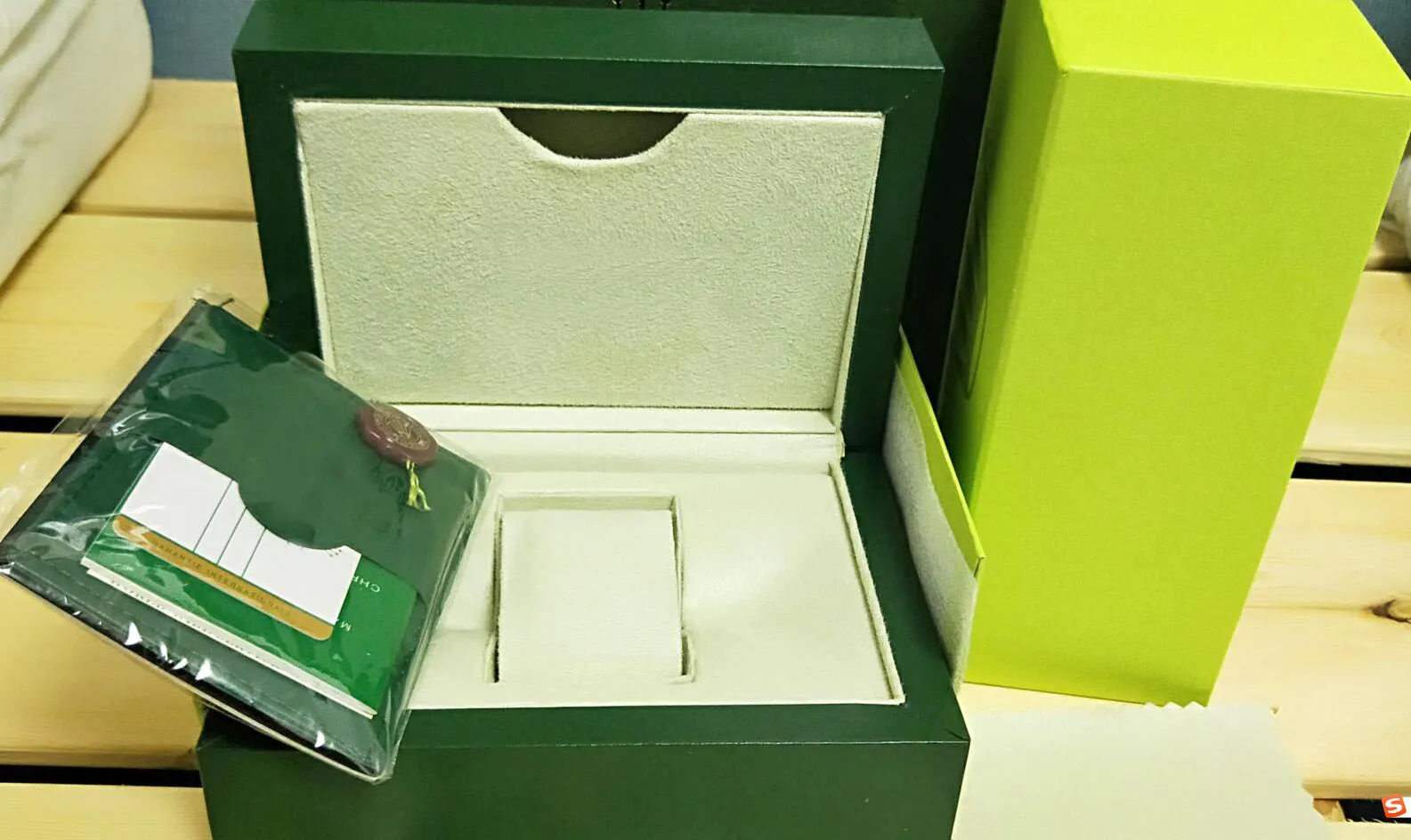 Green Rolex Box And Papers Set: Original Supplier Watch Presentation ...