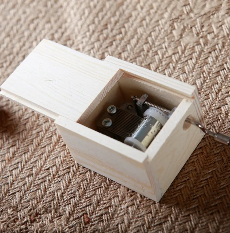 Hand Crank Music Box DIY Mechanical Retro Vintage Movement 18 Notes ...