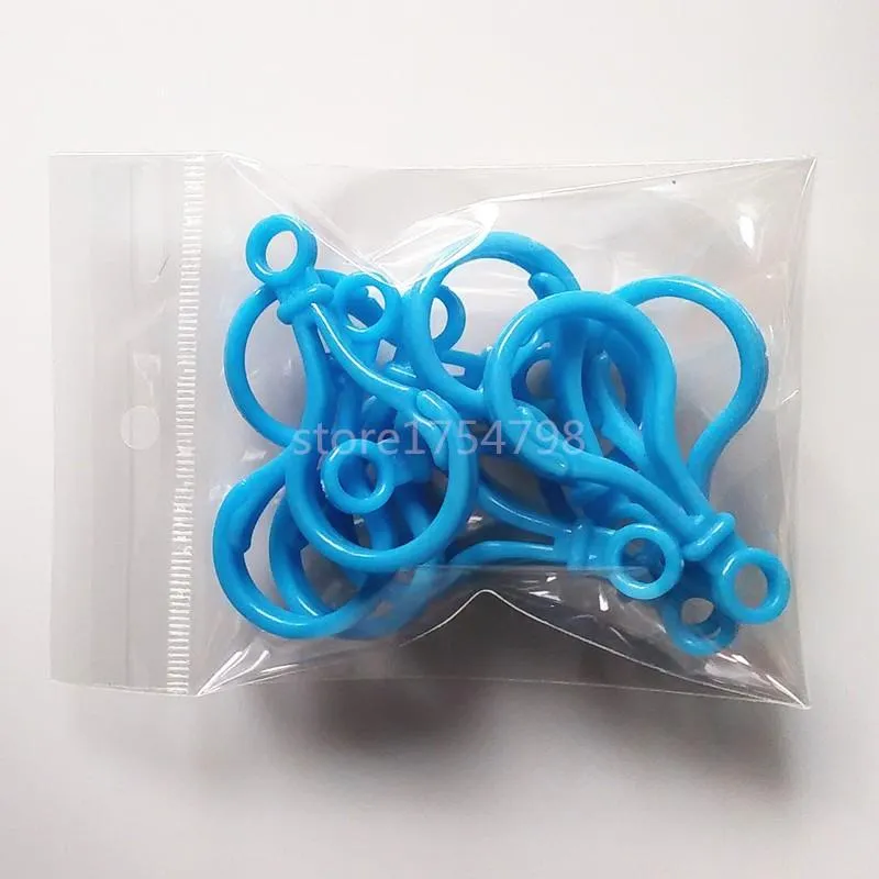 Car Keychains: Plastic Hook Key Chains, 15 Assorted Colors Key Ring ...