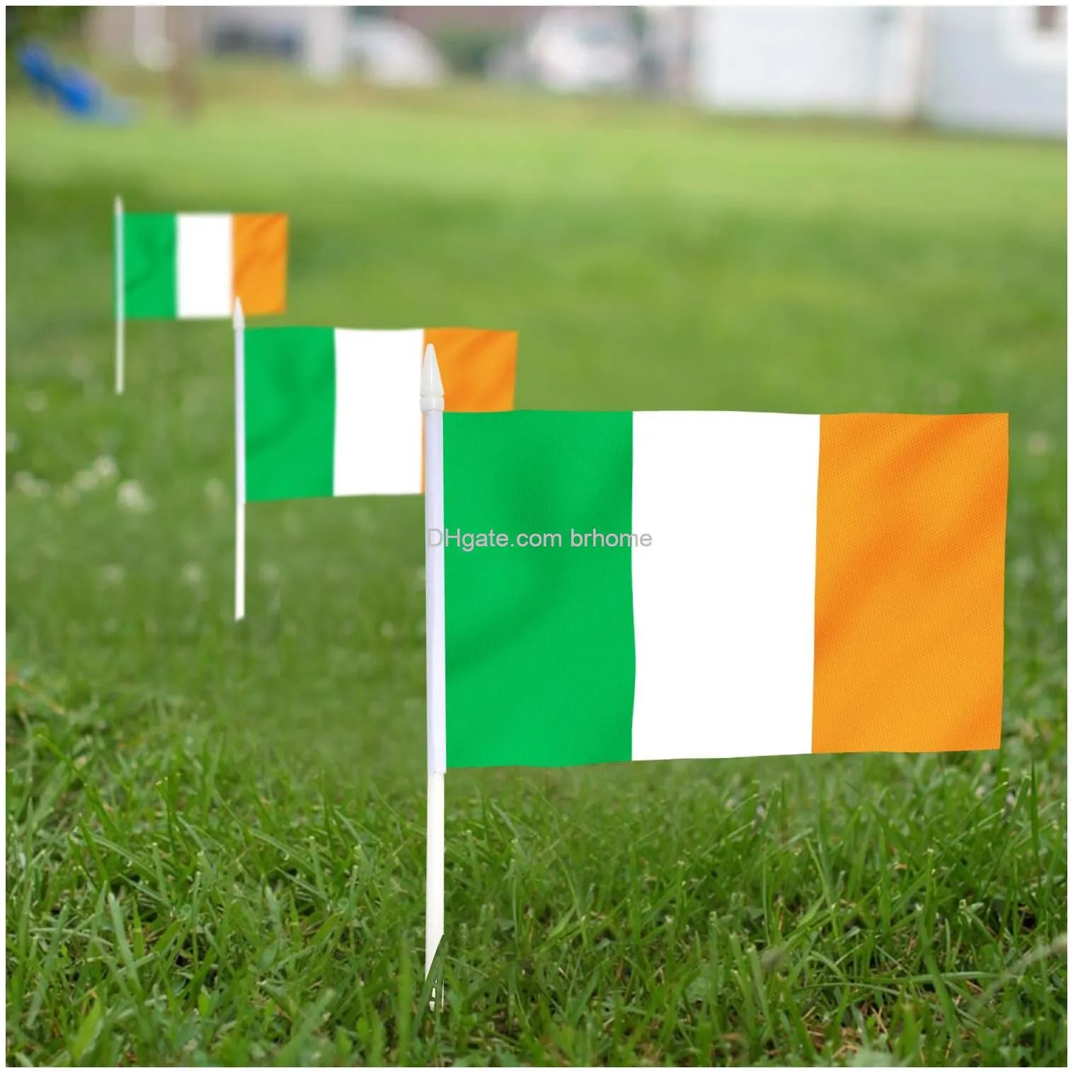 Handheld Miniature Irish Soccer Flags And Banners Fade Resistant Vivid ...