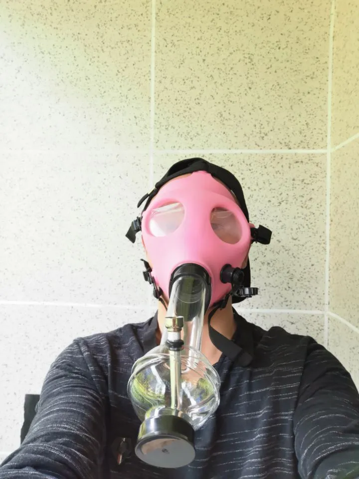 Wholesale Acrylic Gas Mask With Silicone Smoking Bong Tabacco Shisha ...