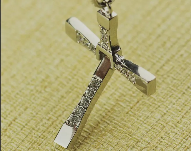 Dominic Toretto's Cross Chain With Cross Pendant Fast And FURIOUS Vin ...