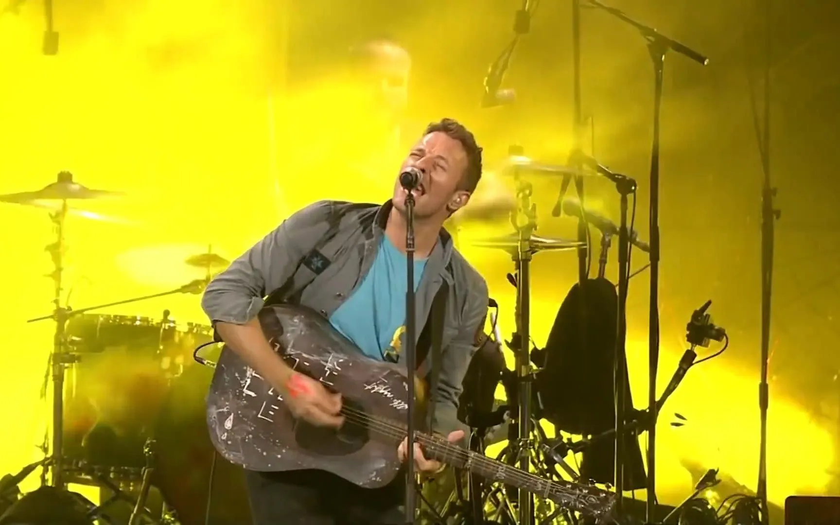 Why Yellow Coldplay Lyrics Inspire Fashionistas Worldwide