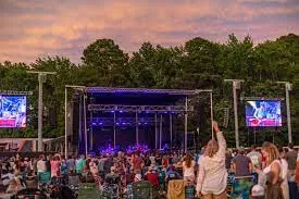 What Makes Freeman Stage a Must-Visit Shopping Destination?