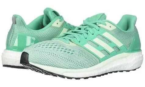 10 Best Shoes for Traveling - Comfortable and Stylish Options for Every ...