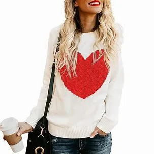 La ropa con estampado de corazones se enamora de estos dulces estilos
