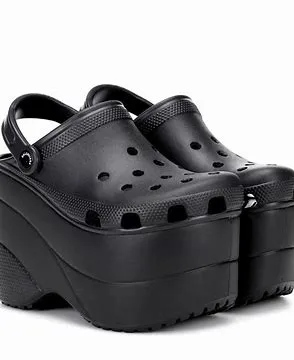 How to Style Black Platform Crocs like a Pro