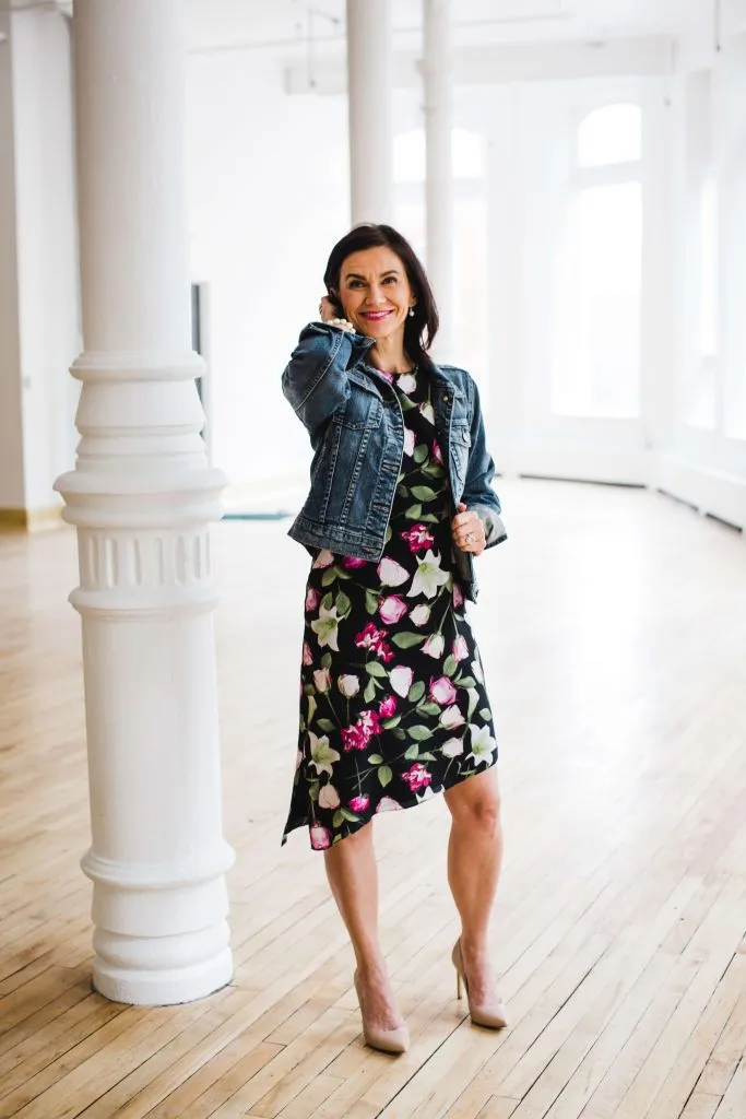 Choosing the Perfect Dress for Middle-Aged Women: Tips for Style and ...