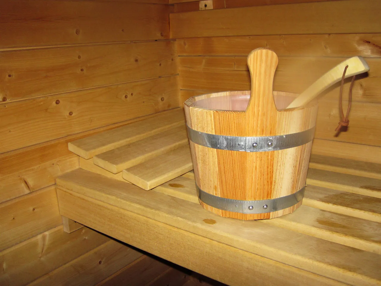 The Ultimate Guide to Buying a Sauna Barrel