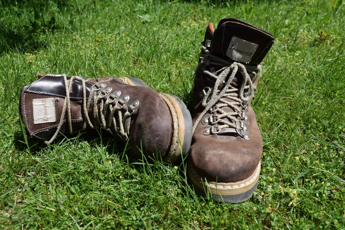 How to Eliminate Odor from Shoes Tips and Tricks for Fresh Feet
