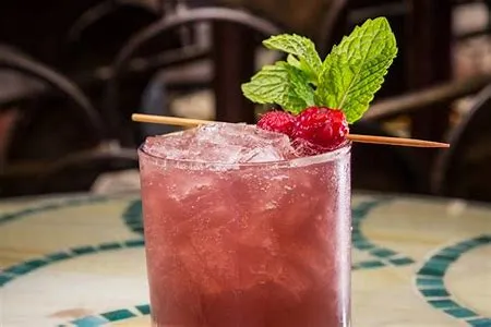 How to Make a Refreshing Razzmatazz Drink at Home?