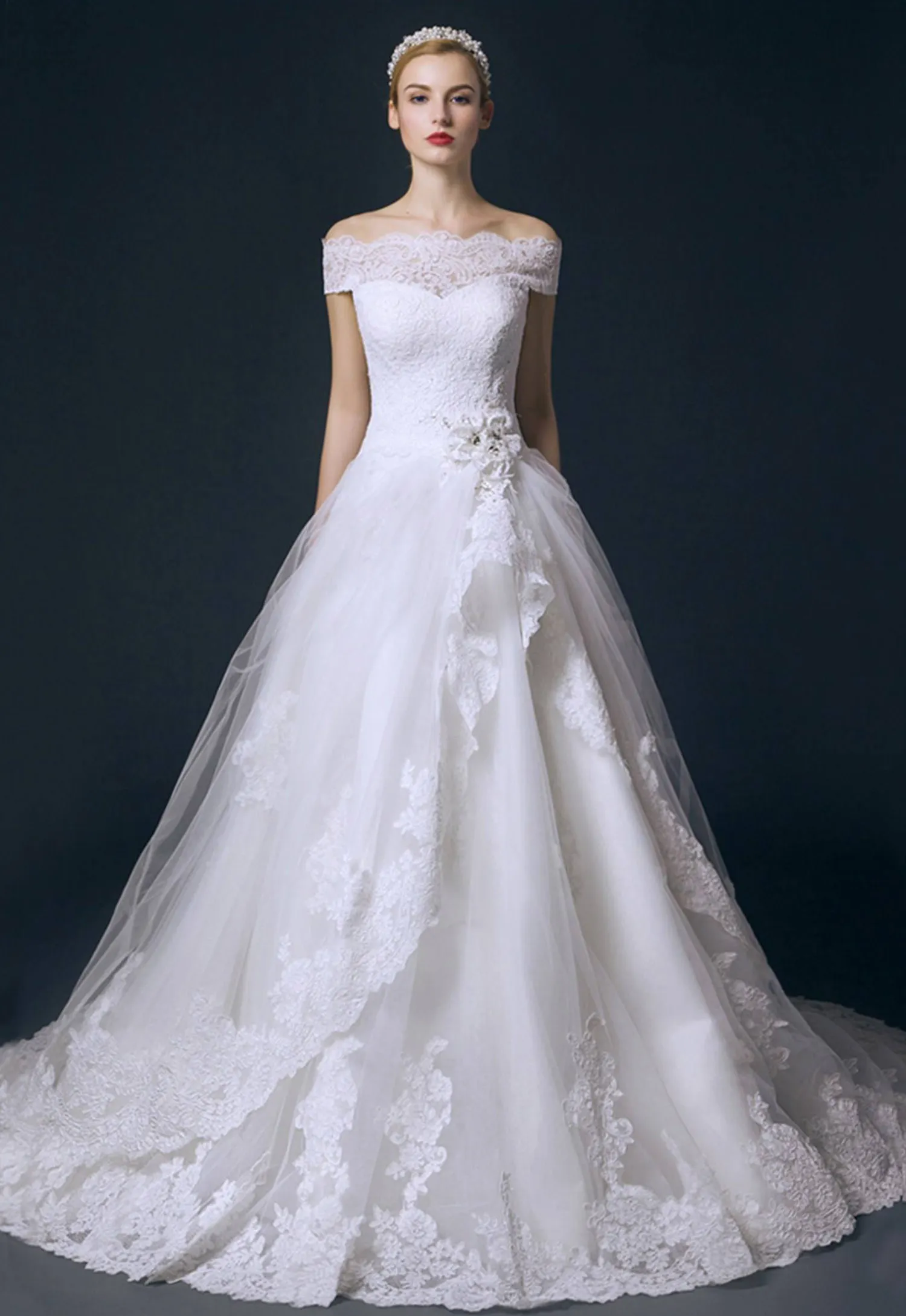 10 Stunning Old Hollywood Glamour Dresses You Need for Your Next Red ...