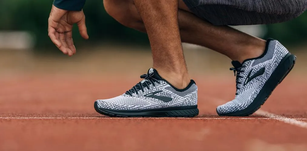 What are the Features of Running Shoes?