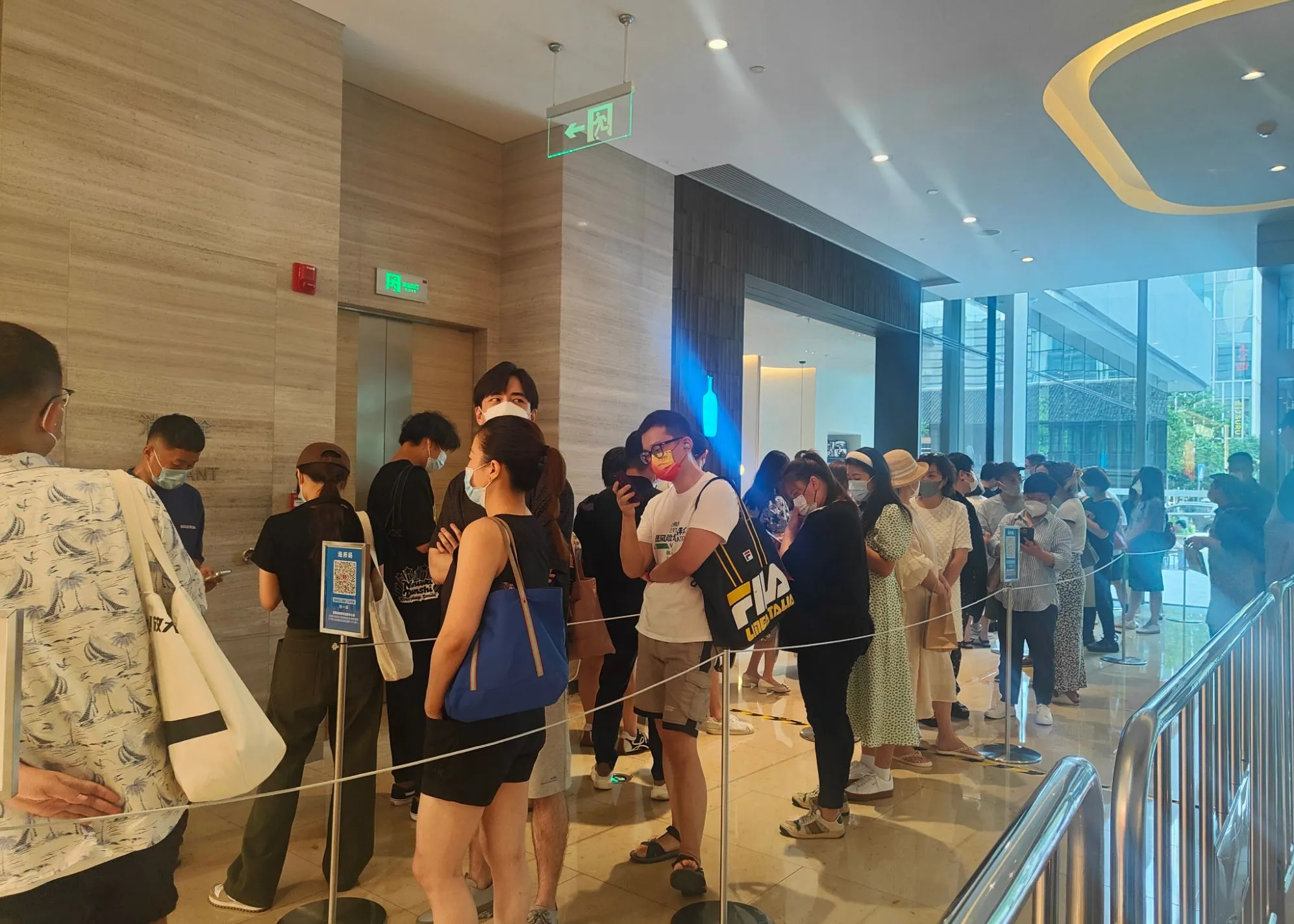 How to Avoid Long Wait Times at Drop Off Locations