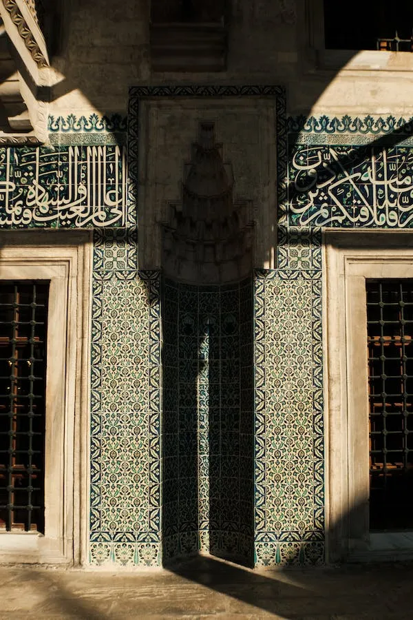 10 Creative Ways to Use Vinyl Wall Decals in Your Home Decor