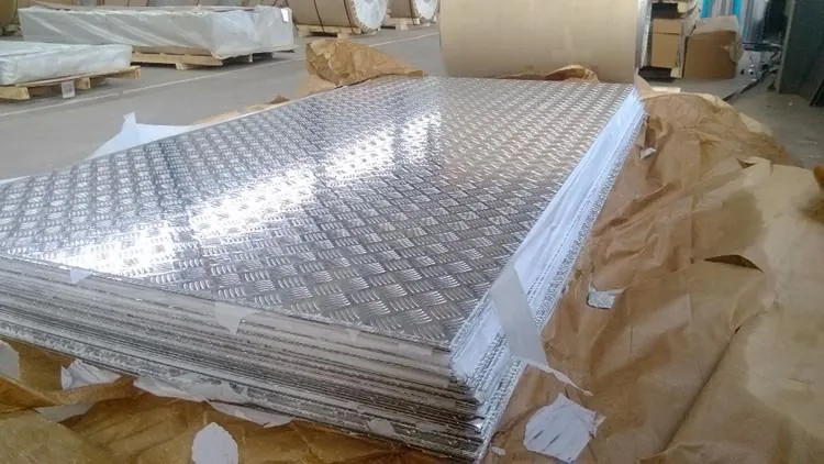 How to Choose the Right Checkered Sheets for Your Bedroom