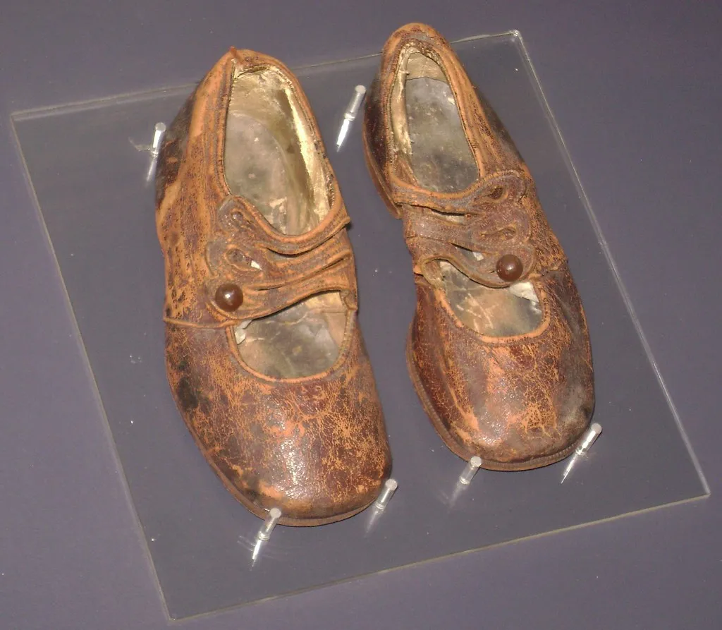 The Fascinating Story of Titanic Artifacts: Where Are They Now