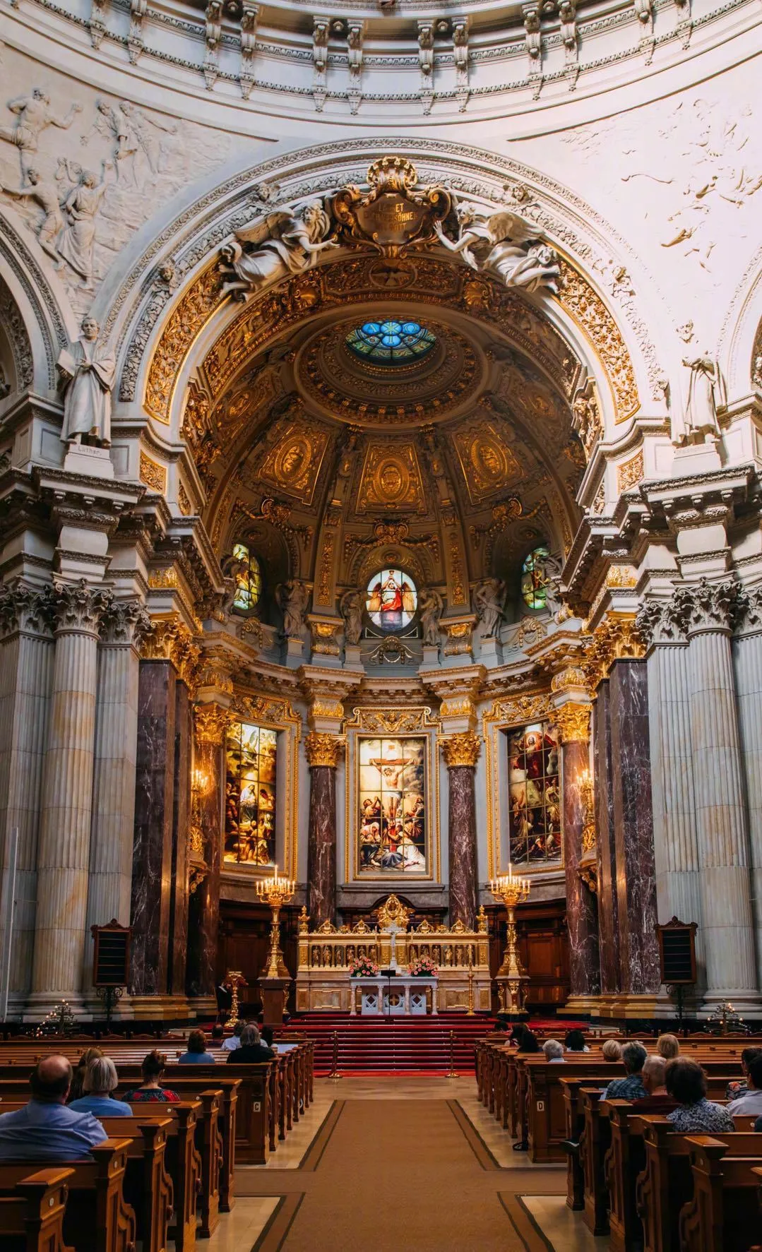 The Ultimate Guide to Visiting Chartres Cathedral