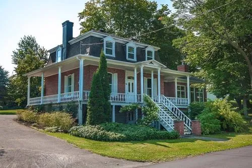 10 Tips for Furnishing Your Dream Detached House